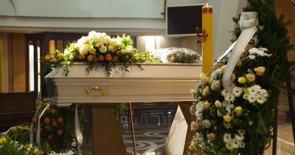 Servicio funerario con o sin sala velatorio - Funeraria La Eterna Paz